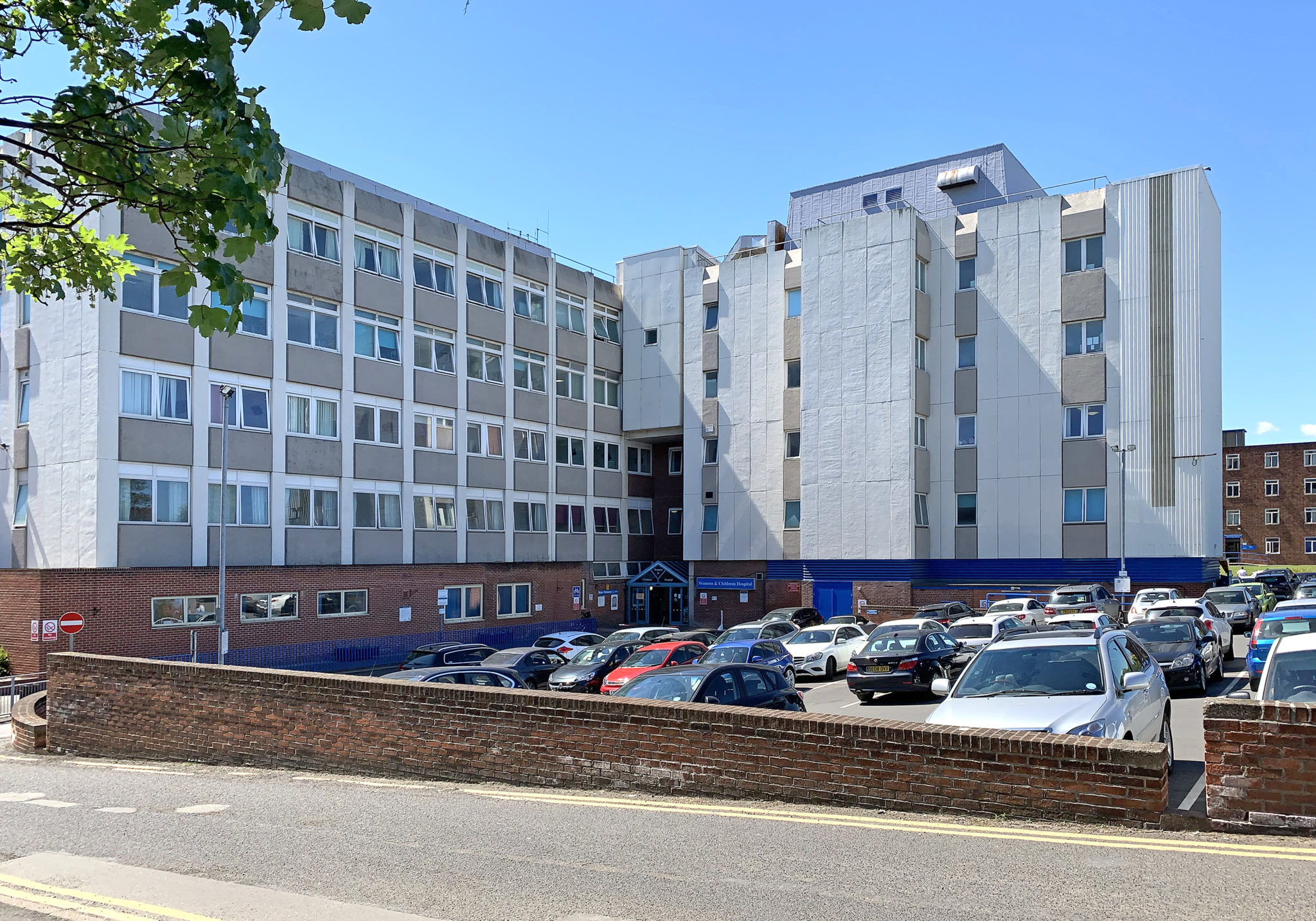 Water leak at Doncaster Royal Infirmary (27 April) - Doncaster and ...