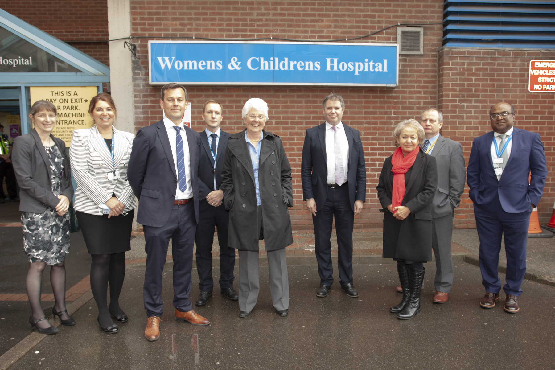 Minister of State for Health visits Doncaster Royal Infirmary ...