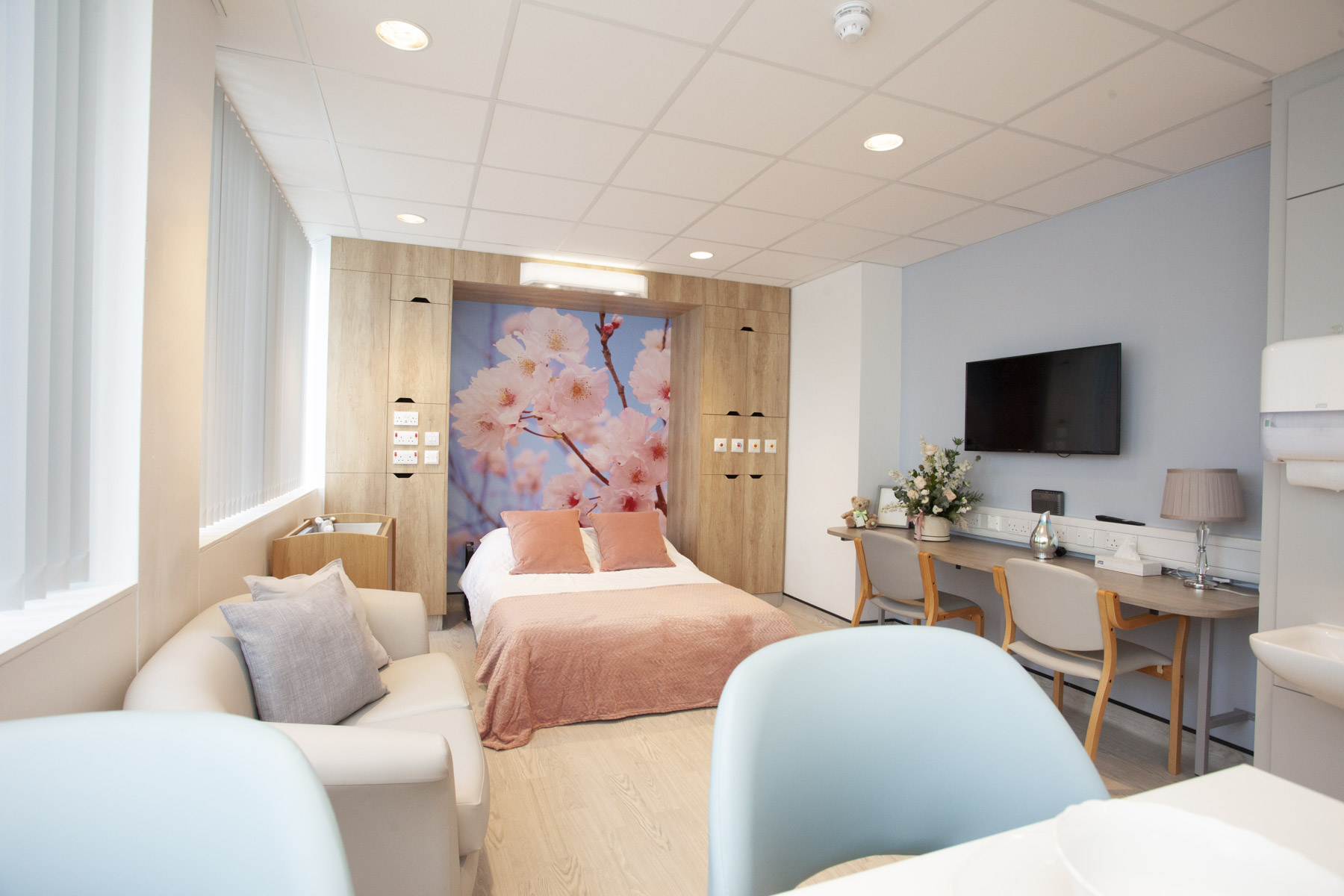 Specialist bereavement suite opens at Doncaster Royal Infirmary ...