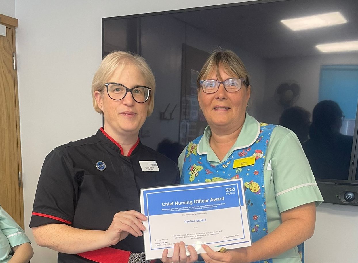 Long serving Healthcare Assistant receives Chief Nursing Officer Award ...